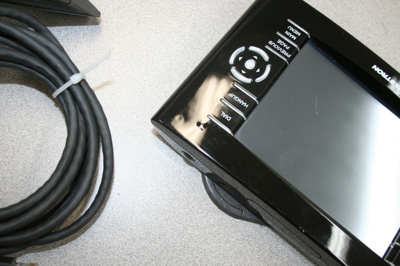 Crestron+TPS-6X+Wireless+Touch+Screen+with+Table+Dock+TPS-6X-DS for ...