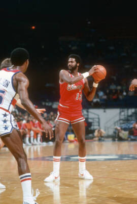 Dwight Jones of the Chicago Bulls 1981 Basketball Photo 2 | eBay Australia
