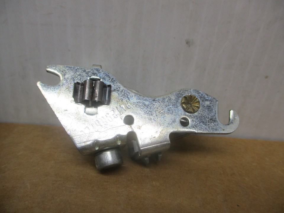 1957-1974 Chevrolet 8 Cyl. NOS Point Set #D106P GM# 1931988 | eBay