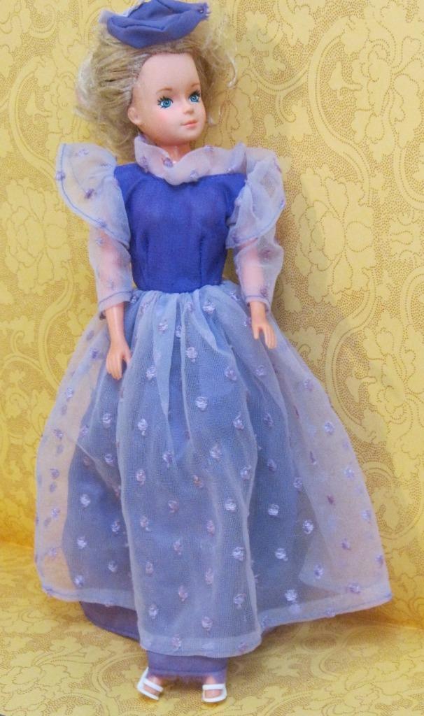 VINTAGE 1982 CREATA FLOWER PRINCESS 11-1/2 TALL DOLL #1003 blue dress ...