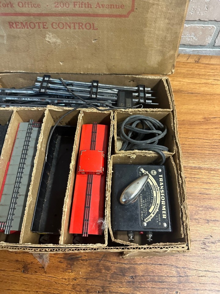 Vintage Marx Toy Streamline Electric Train Set #10500 Nickel Plate Road ...