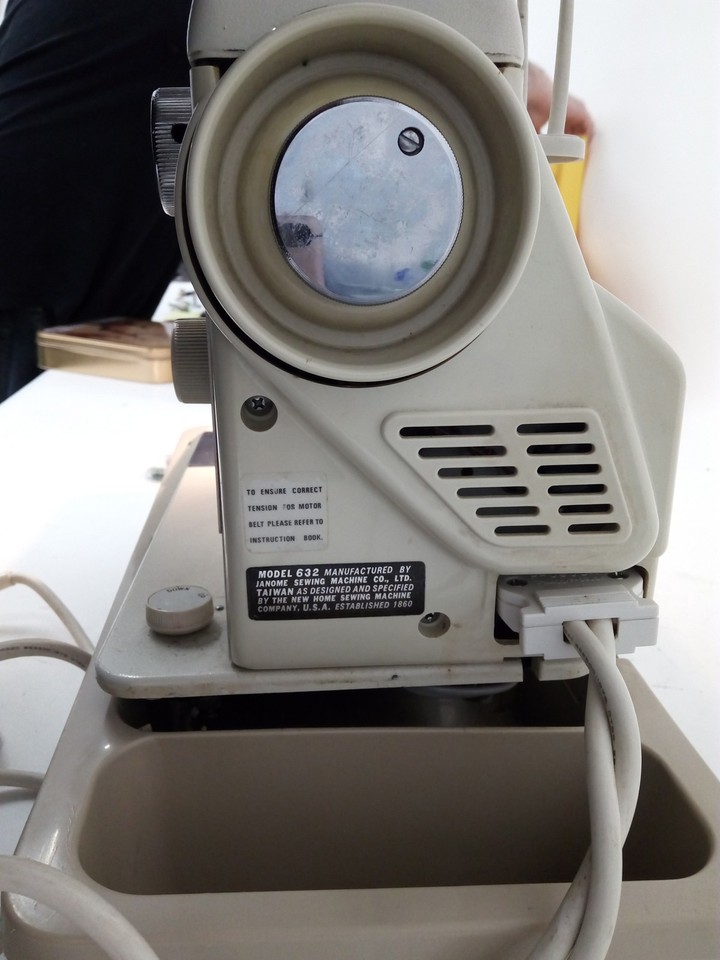 Vintage New Home Electric Sewing Machine with Foot Pedal Model 632 ...