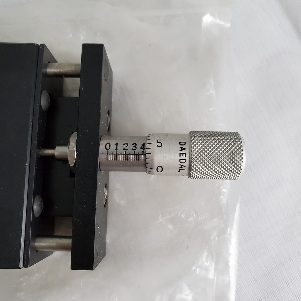 Daedal Positioning Systems Linear Slide 65mm x 100mm W/ .5" Micrometer ...