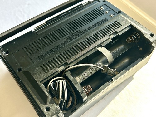 VTG 1979 GE General Electric Portable AM/FM Long Range Super Radio 7 ...