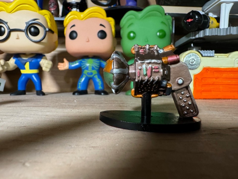 Painted Fallout Nanoforce Mini Figures - Hancock, Jangles, Pip Boy and ...