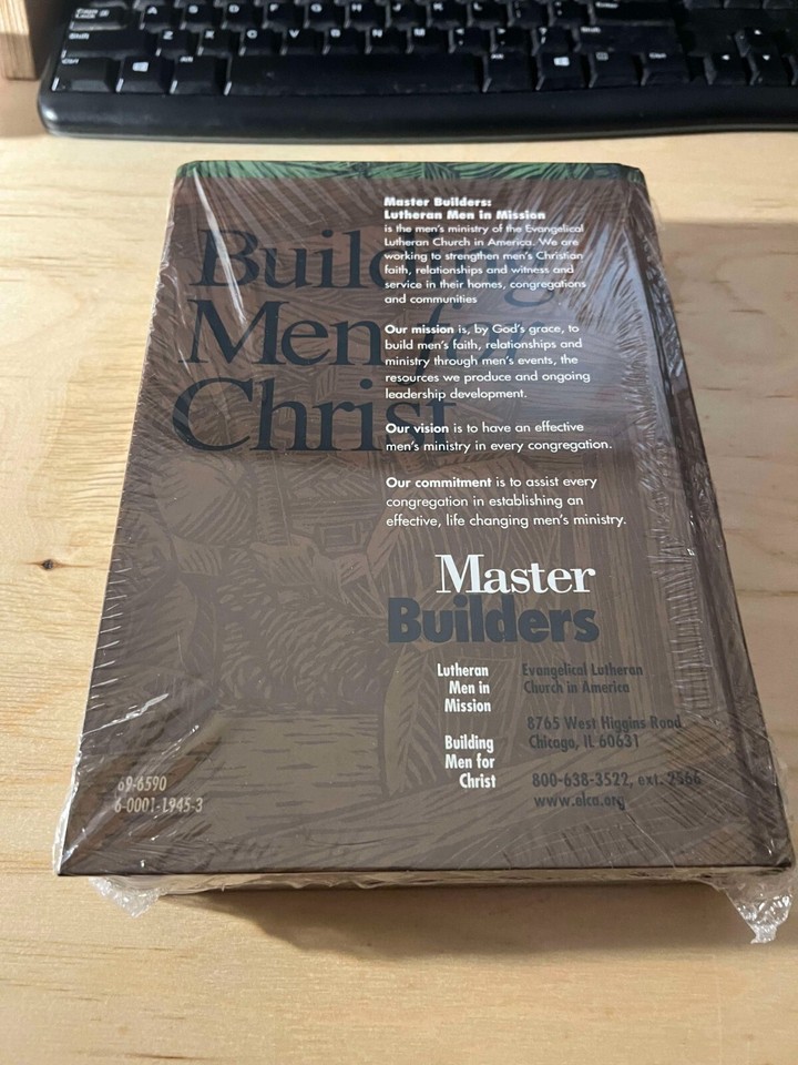 Master Builders Bible For Men : The Lutheran Men in Mission Edition of ...