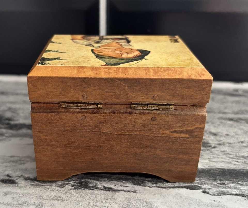 Vintage CUENDET Hummel Boy Music Box Edelweiss Swiss Musical Movement ...