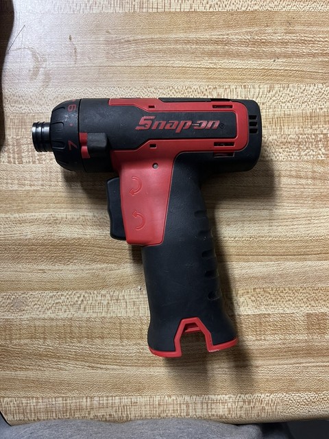 Snap-on CTS761A Cordless Screwdriver With 2 Batteries and Charger for ...