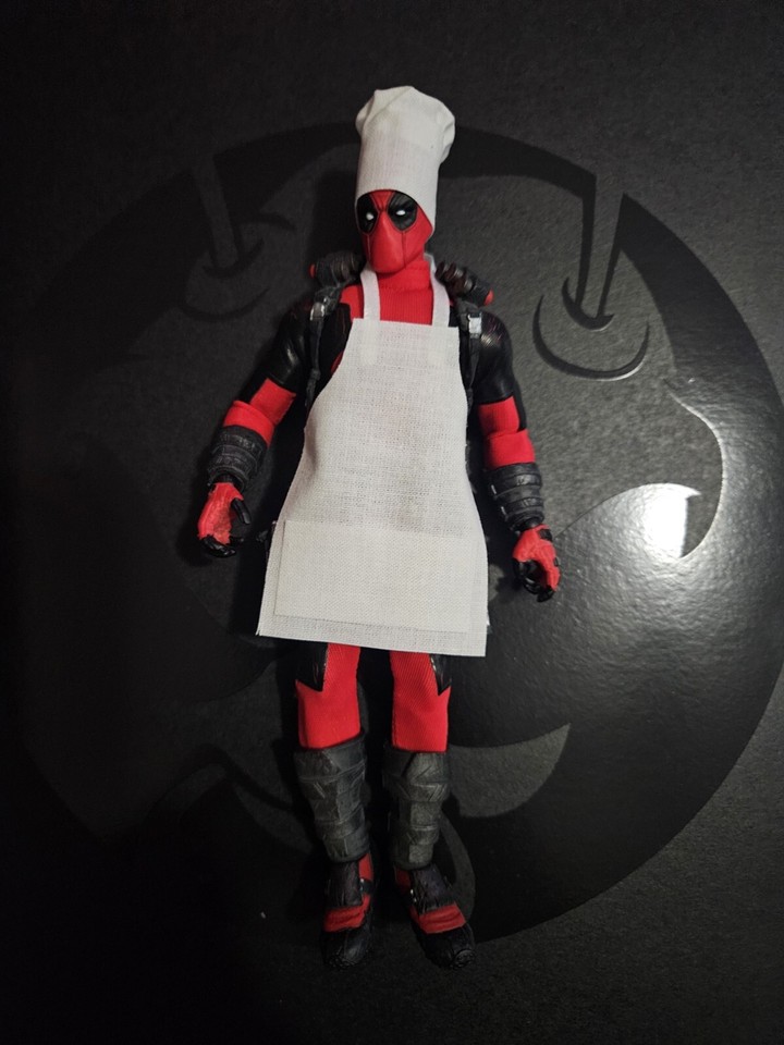 Mezco One:12 Collective Marvel Deadpool Action Figure with Bonus | eBay