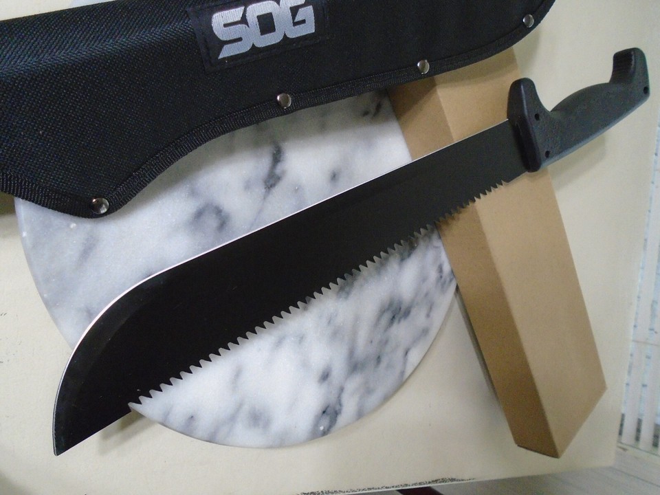 SOG Sogfari Sawback Machete Sword Knife 37-99-01-56 Full Tang w Sheath ...