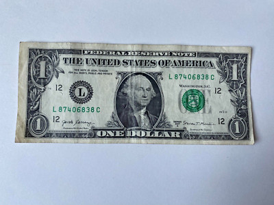 One dollar bill serial number L 87406838 C $1 Note US Real money 2017 ...