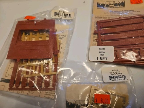 HO Design Preservation Models Assorted Walls, Windows, Dock Entry Ect ...