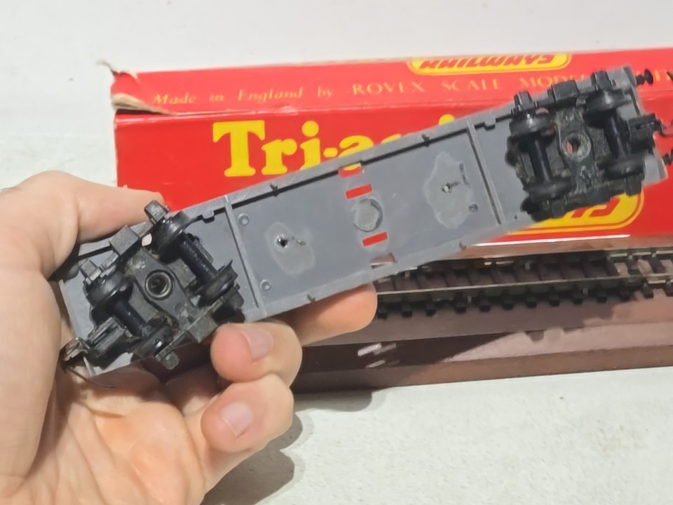 Triang Railways R216 Rocket Launcher Wagon Battlespace in Worn Box OO ...