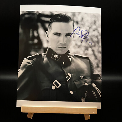 RALPH FIENNES signed SCHINDLERS LISTE Autogramm IN PERSON 20x25 Foto ...