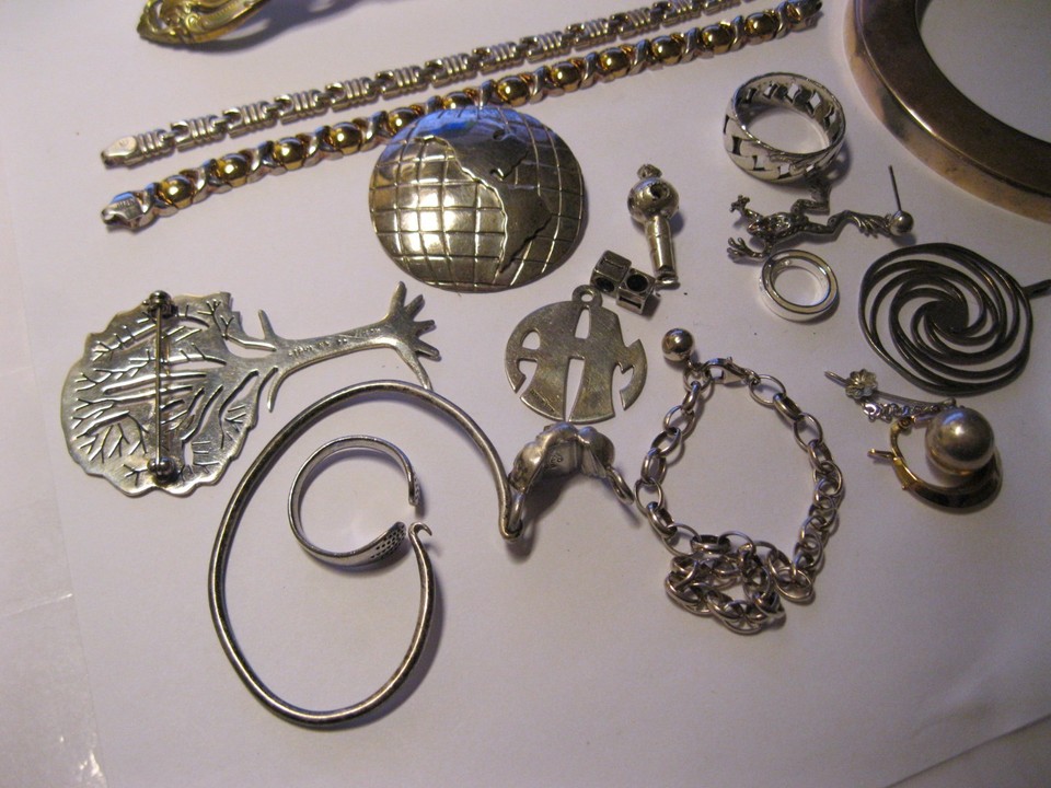 STERLING SILVER 197 GRAMS SCRAP SILVER CHAINS, RINGS, PENDANTS! SOME ...