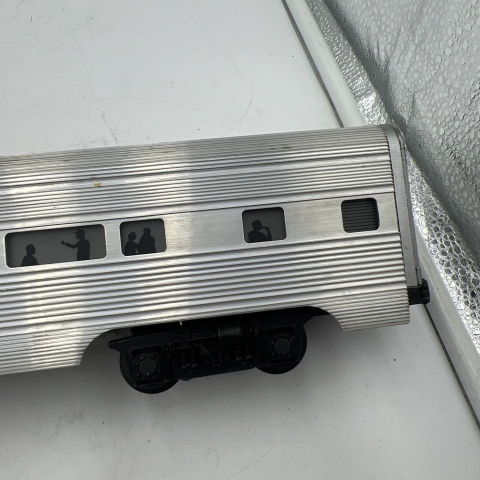 LIONEL POSTWAR O GAUGE SILVER BLUFF ILLUMINATED ALUMINUM PULLMAN CAR ...