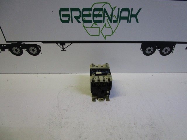 Telemecanique LC1D40008 4-pole Contactor 120 VAC Coil 600 VAC 60 Amp ...