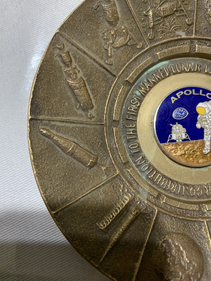 1969 Apollo 11, Commemorative plaque presented to NASA Employees RARE ...