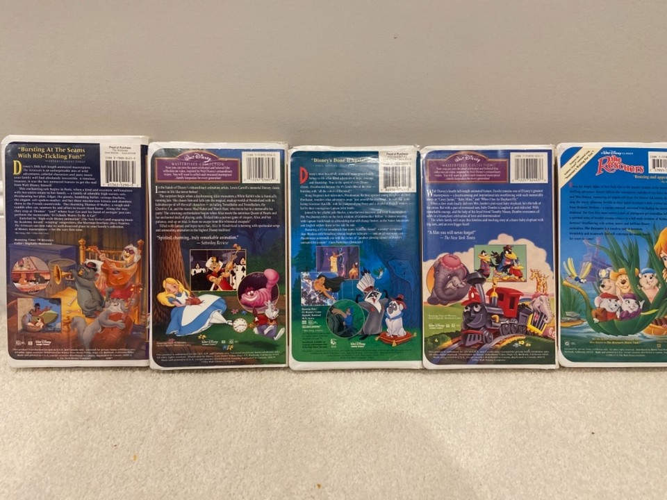 disney vhs lot masterpiece (Alice in wonderland, Pocahontas, dumbo ...
