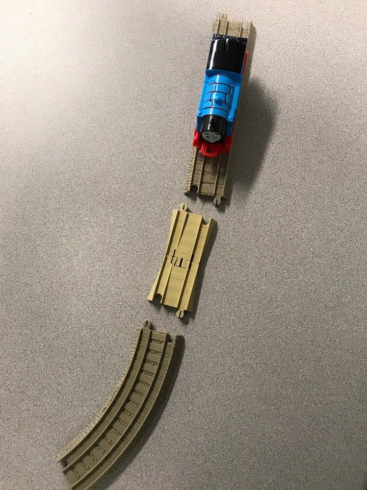 Thomas Train Trackmaster TAN TRACK ADAPTERS- M & F -Connect to TOMY ...