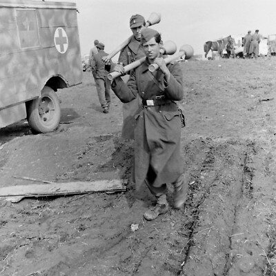 WW2 WWII Photo World War Two German Soldiers Prepare for Surrender ...