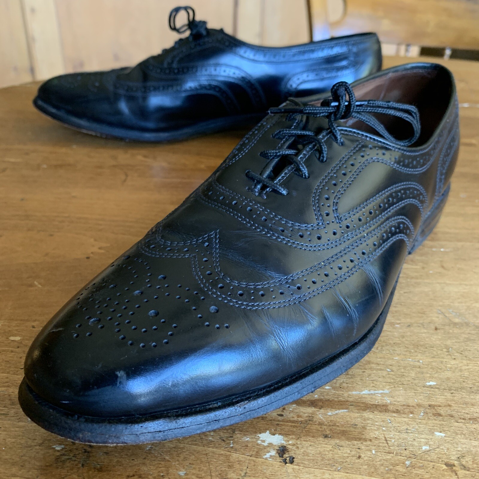 Allen Edmonds Townley Black Wingtips Mens Size 8.5 B - Gem