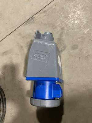 Hubbell HBL460R9W 60A 250VAC PIN AND SLEEVE W/1 1/4in CONDUIT BOX | eBay