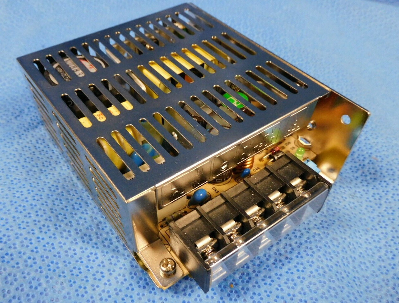 NEW Sunpower SPS-S060-05 Universal AC Input 100-240V 1.8 A Power Supply ...