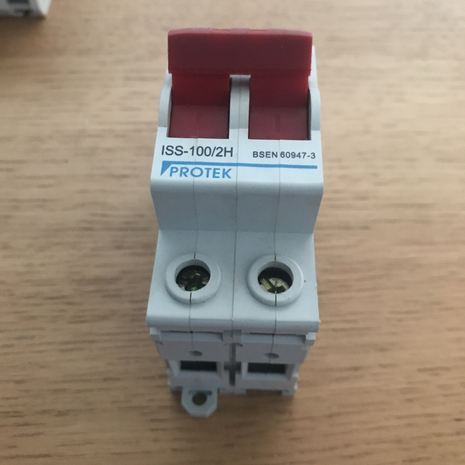 PROTEK 100 AMP MAIN SWITCH ISS-100/2H 240/415 MAIN ISOLATOR Poles 2 Used | eBay UK