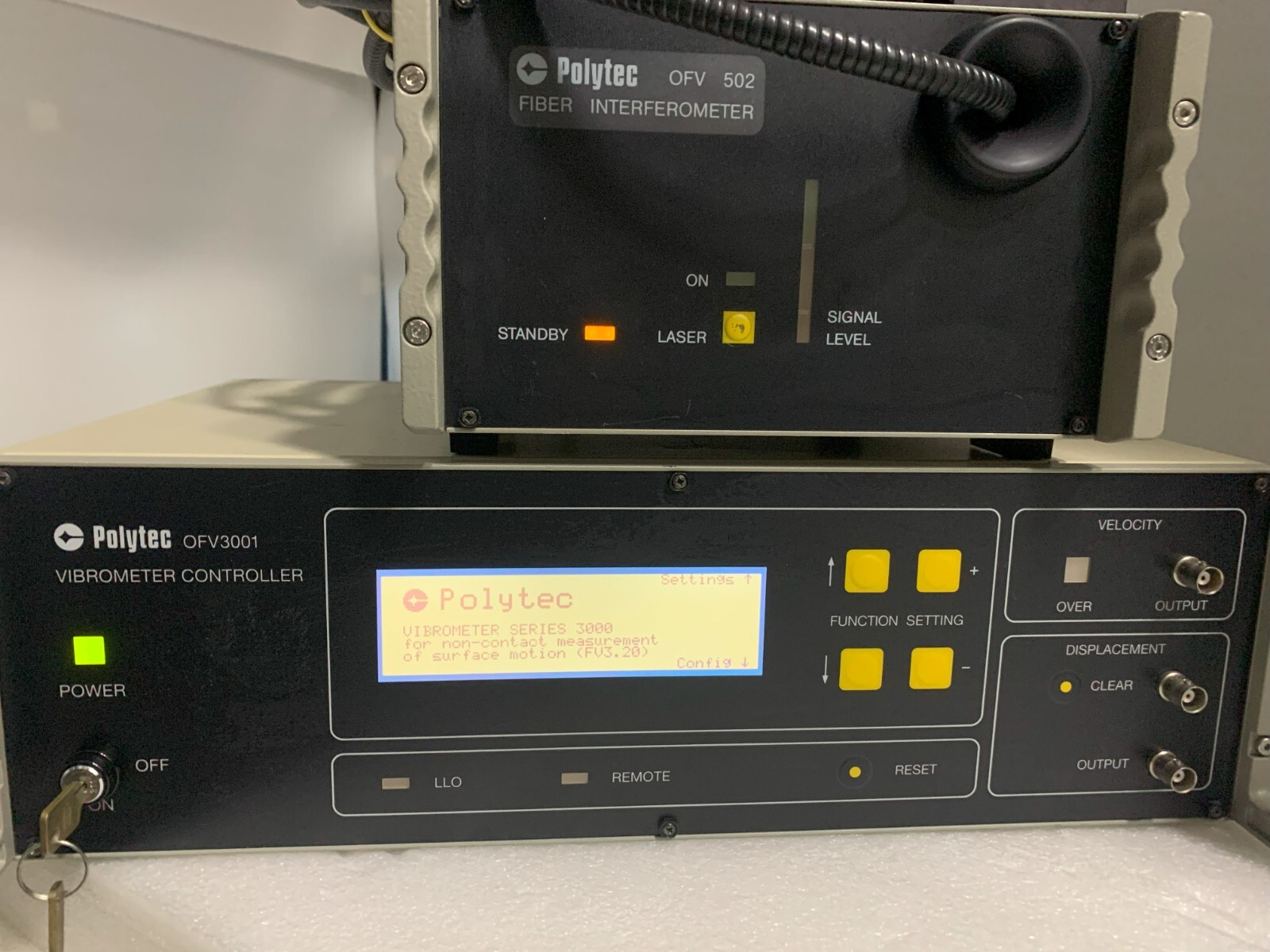 Polytech OFV30001 Vibrometer Controller & OFV 502 Fiber InterFeroMeter | eBay