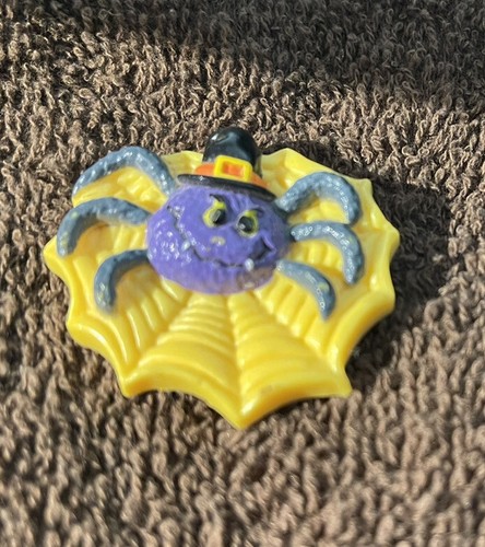SILLY PURPLE SPIDER ON YELLOW WEB WITH BLACK WITCH HAT! PIN / MADE BY ...