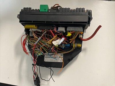 2010-2016 Mercedes Benz C300 C350 E350 SLK350 Front SAM Fuse Relay Box ...