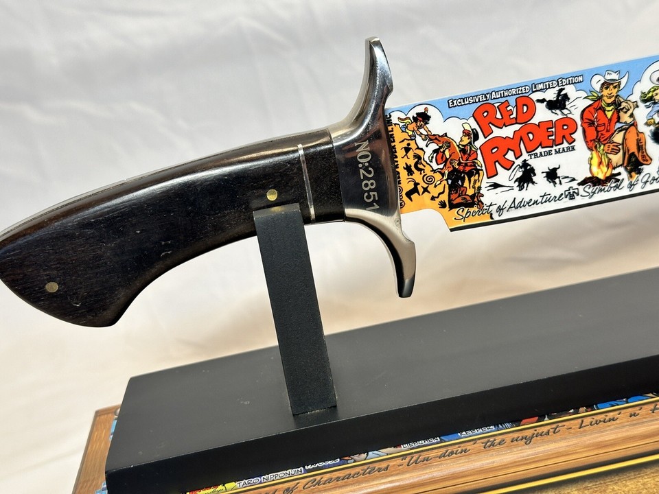 LIMITED EDITION Red Ryder 75th Anniversary Knife w/ Stand Cowboy Bowie ...