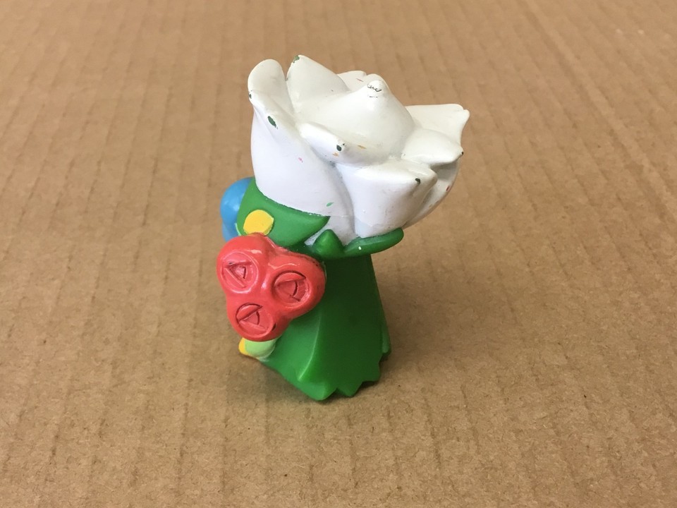 B. 2006 Pokemon Finger Puppet Roserade Figure Catch Them All Nintendo ...