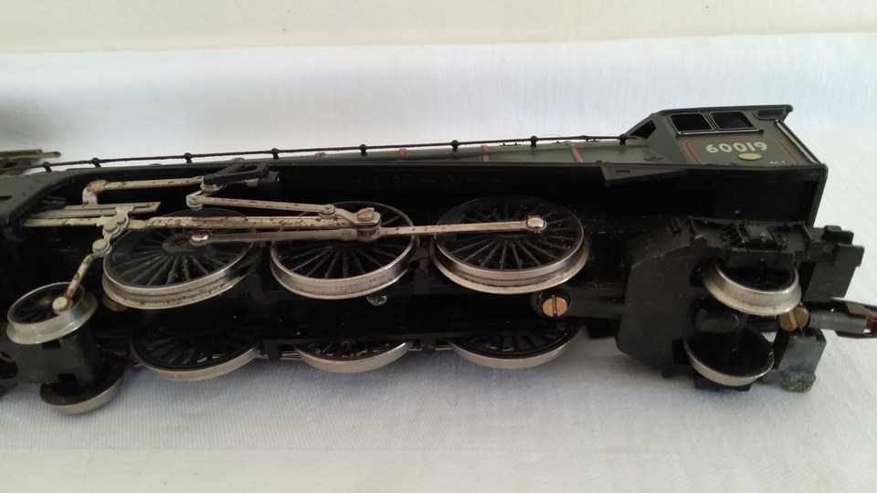 Hornby OO Gauge BR Green 4-6-2 Class A4 Bittern Locomotive #60019 ...