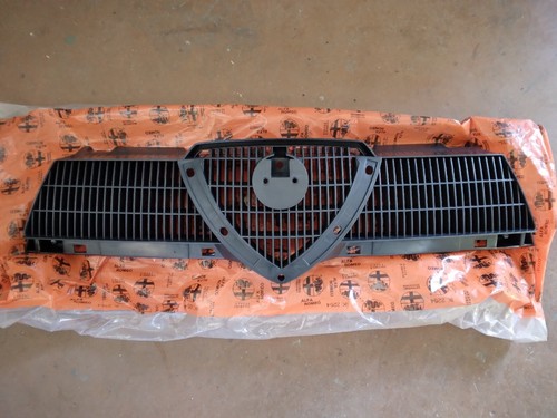 Alfa Romeo 155 Première Série Masque De Calandre Neuf Original | eBay