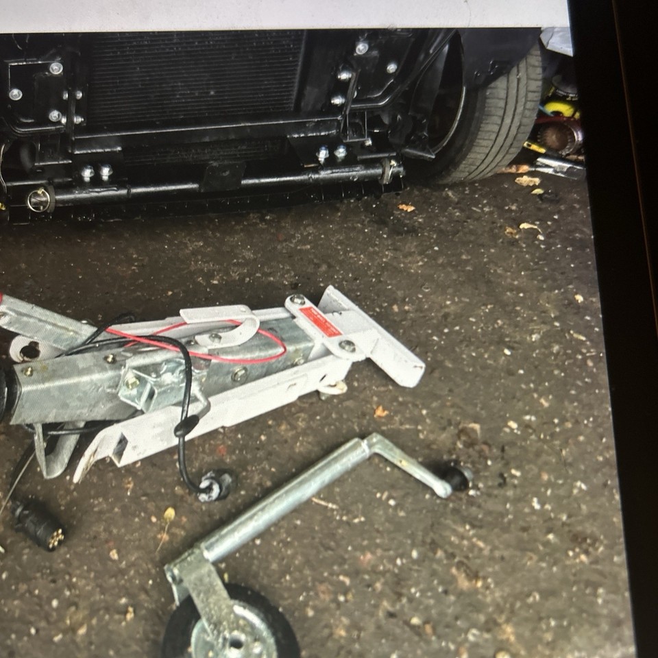 TowTal Motorhome Car Towing A Frame With Smart Car Attachment Bracket ...