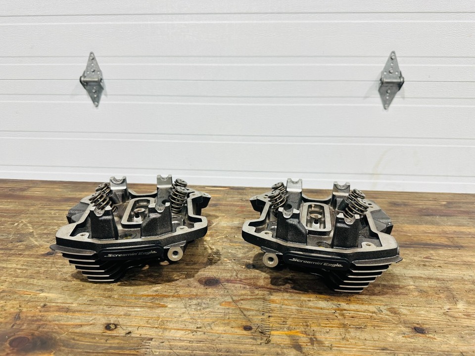 Harley Davidson Screaming Eagle M8 Cylinder Heads 117' CVO Black ...
