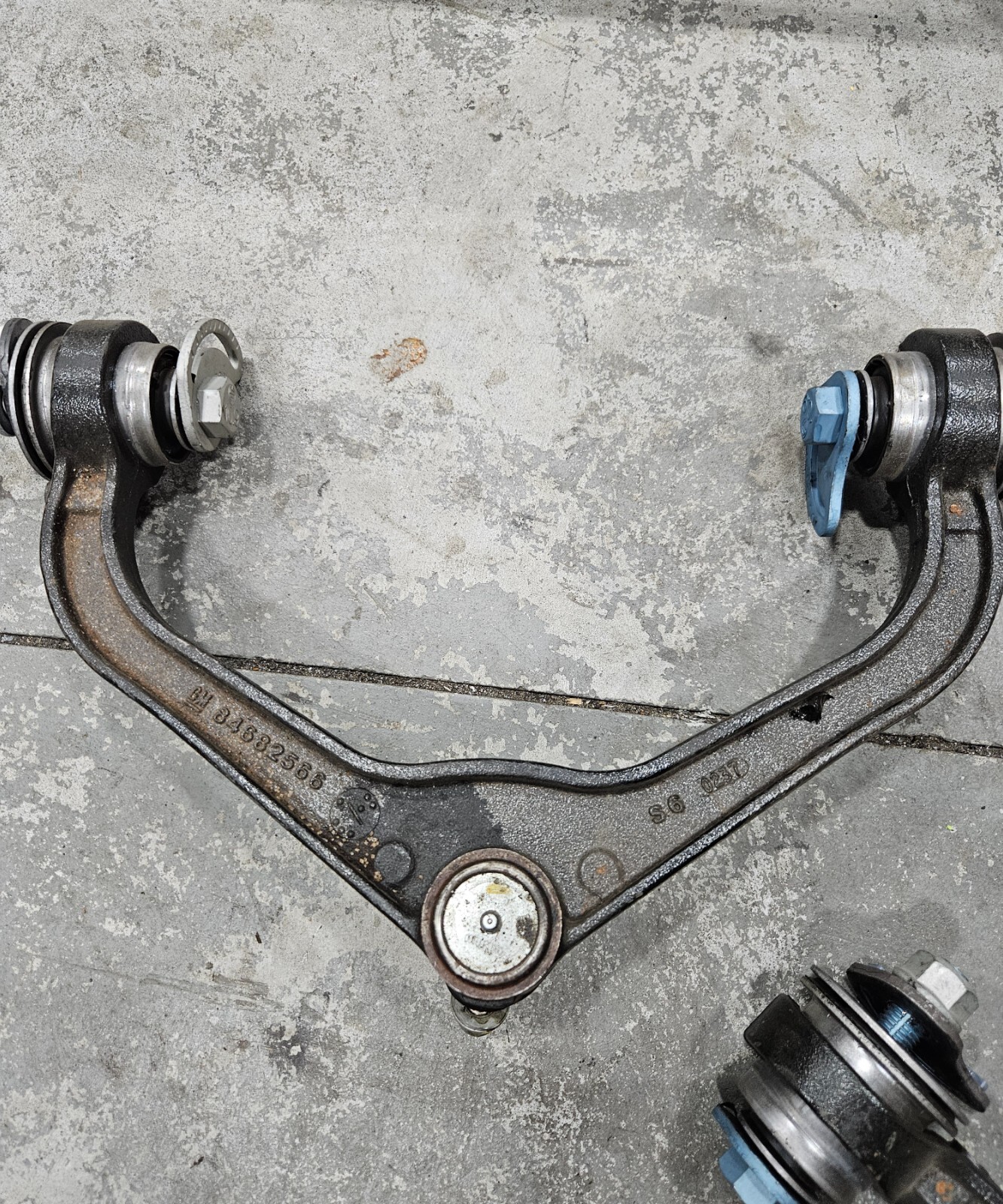 OEM GM GMC Chevy 2500 Upper Control Arm 2020 84682566 for sale online ...