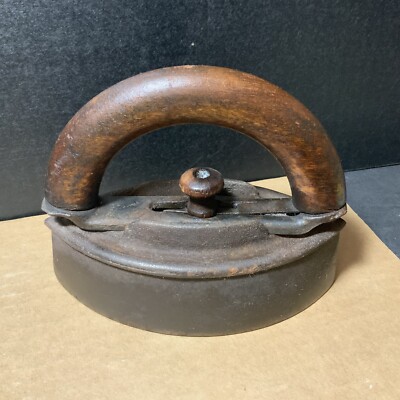ANTIQUE CAST SAD FLAT IRON MRS POTTS Removable Handle in Pristine Shape ...
