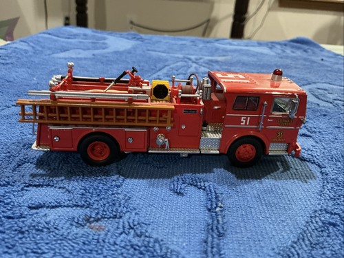 Code 3 Los Angeles County Fire Dept Fire Truck E51 | eBay