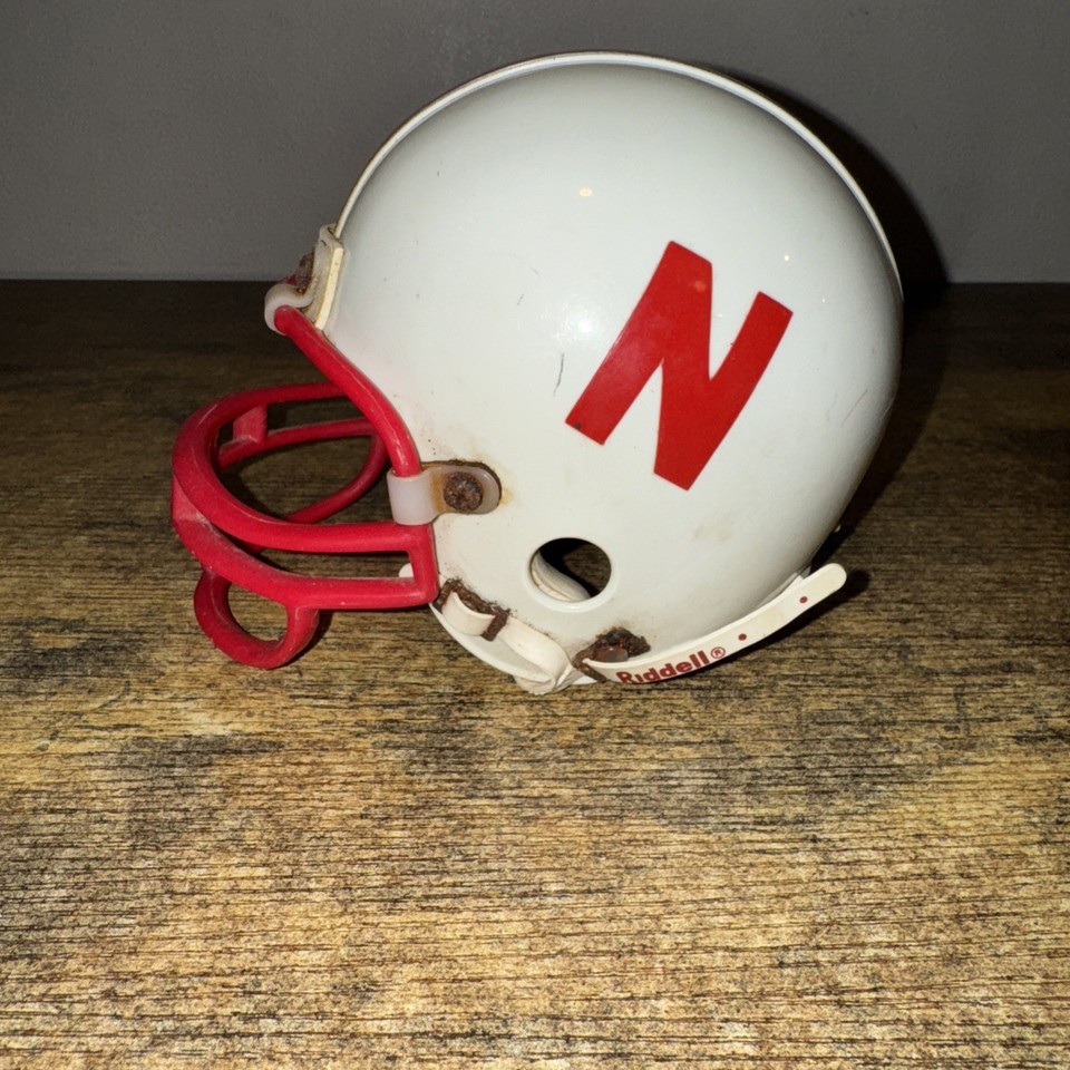 NEBRASKA CORNHUSKERS NCAA Riddell Mini Football Helmet 3 5/8" pre-owned ...
