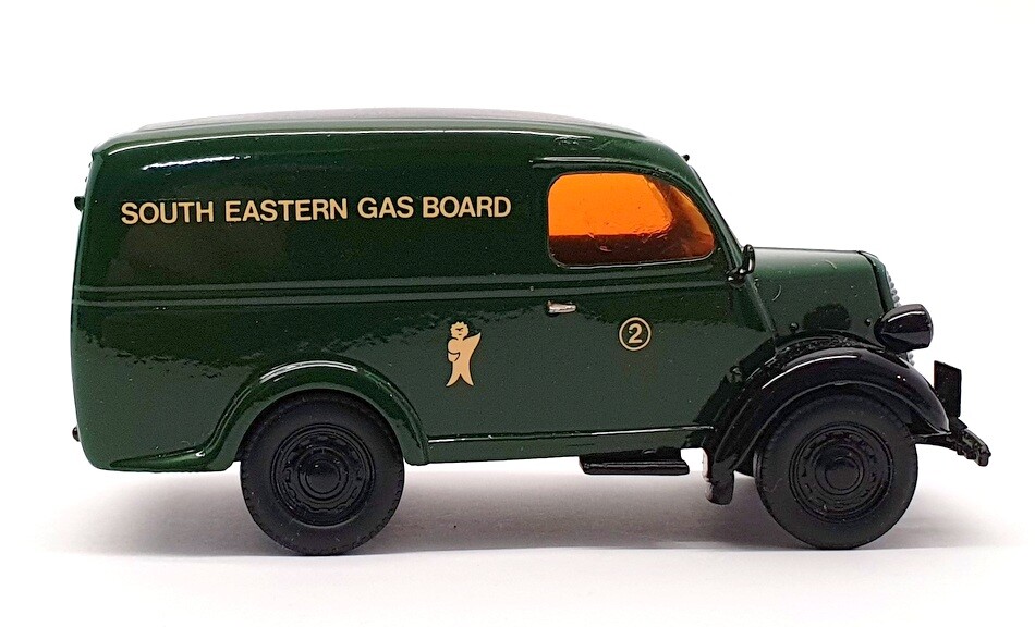 Model Road Replicas 1/43 Scale No.3 - Ford E83W Van SE Gas Board ...