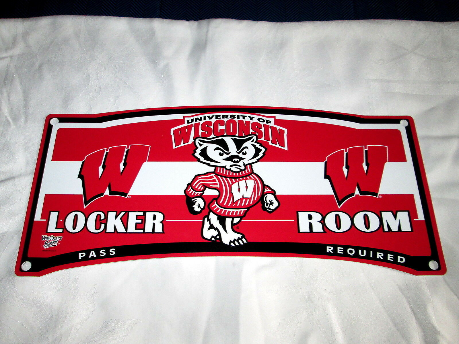 WISCONSIN BADGERS Locker Room Sign #3 - NEW | eBay