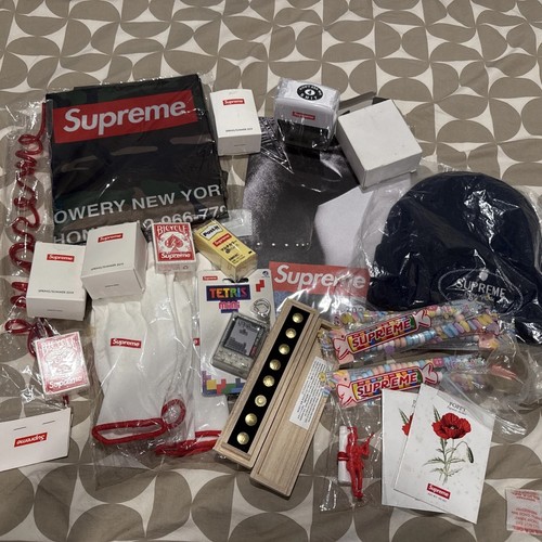 SUPREME accessories Bundle Tetris pins stamp beanie laundry box logo ...