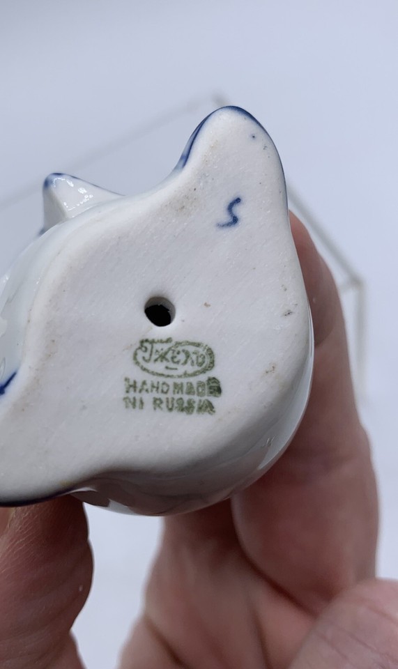 Gzhel Porcelain Snowman Figurine USSR Russian Moscow Hockey Izvestia ...