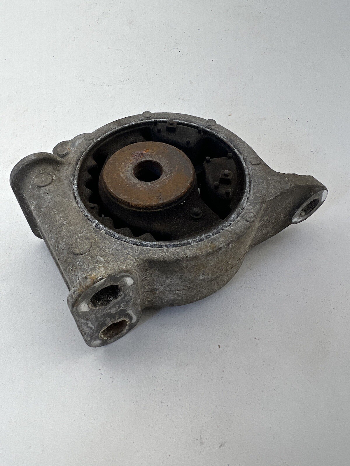 2013-2016 Nissan Pathfinder Rear Engine Mount OEM. | eBay