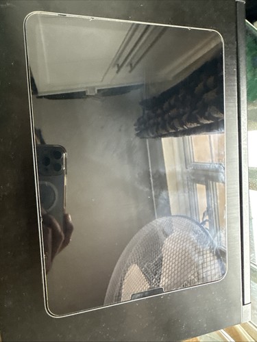 iPad 11 Pro 2021 3rd Gen A2377. M1 128GB. Very Good Condition with ...