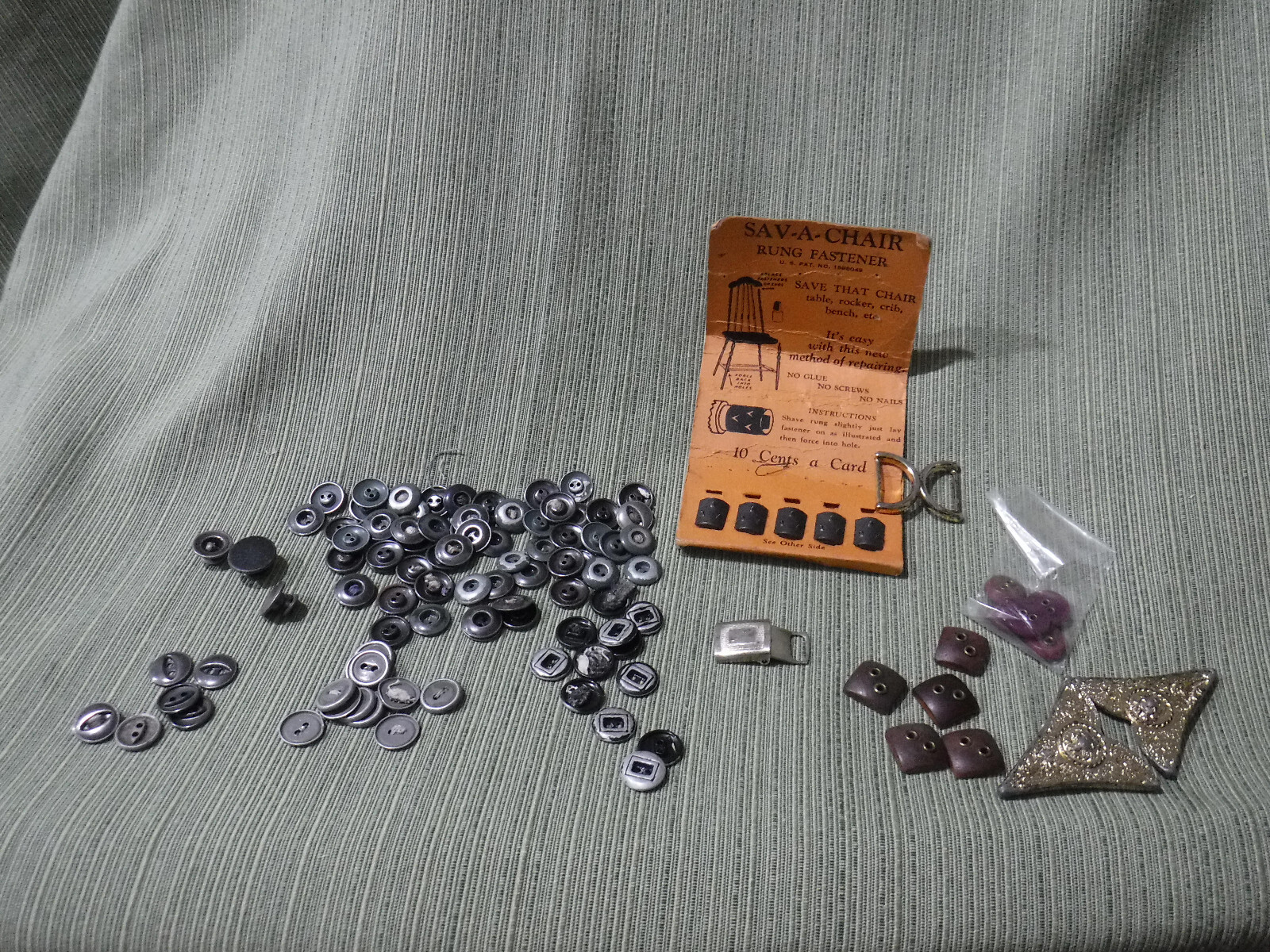 VINTAGE LOT OF BUTTONS, METAL, WOOD &PLASTIC WITH GROMMET, CHAIR RUNG ...