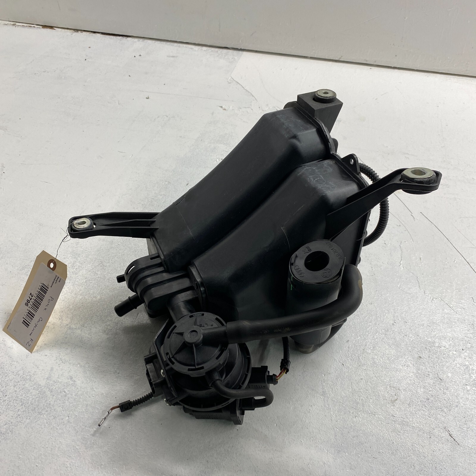 Dk70661 2011-2016 Porsche Cayenne Fuel Vapor Charcoal Canister ...